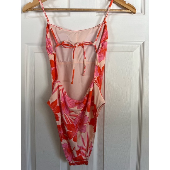 Roxy | Swim | Roxy Hibiscus Printed Beach Classics Onepiece Swimsuit ...